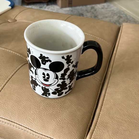 Disney | Dining | Disneys Iconic 28 Different Sides Of Disney Mickey ...